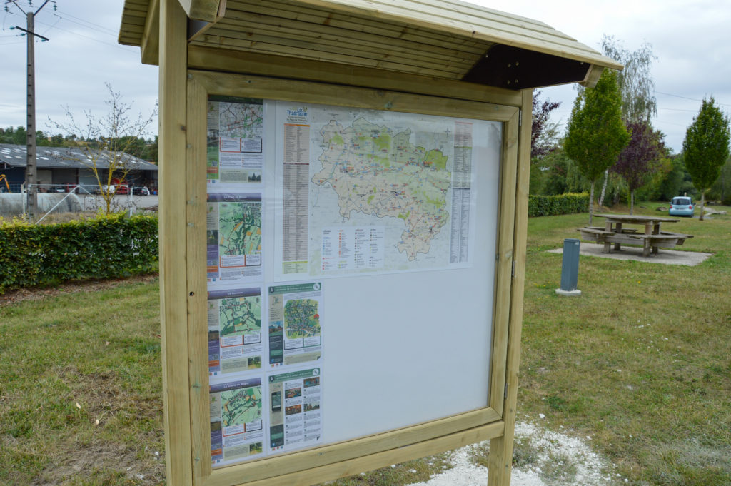 Un panneau d’informations touristiques flambant neuf ! – Les Portes de ...